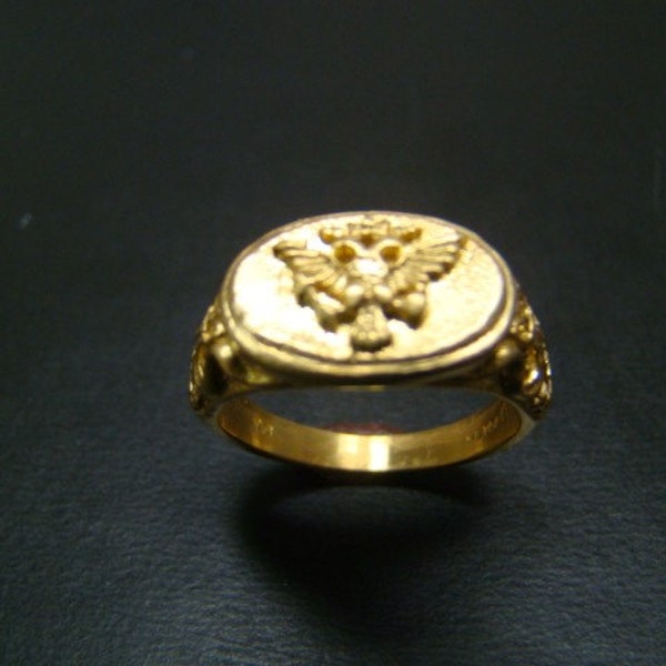 Antique Gold Signet Ring - Etsy
