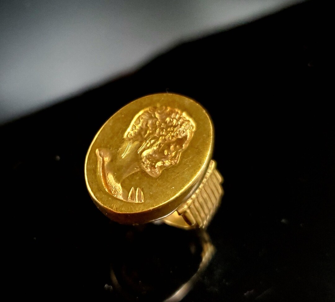Distinctive Large 14K Gold Intaglio Ring - Etsy