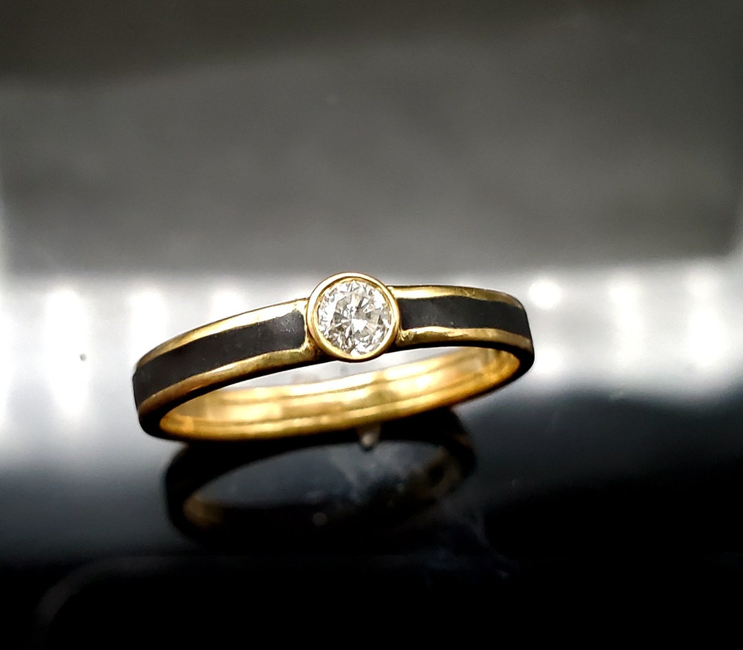 Beautiful 18K Art Deco Stlye Diamond Enamel Band Ring - Etsy