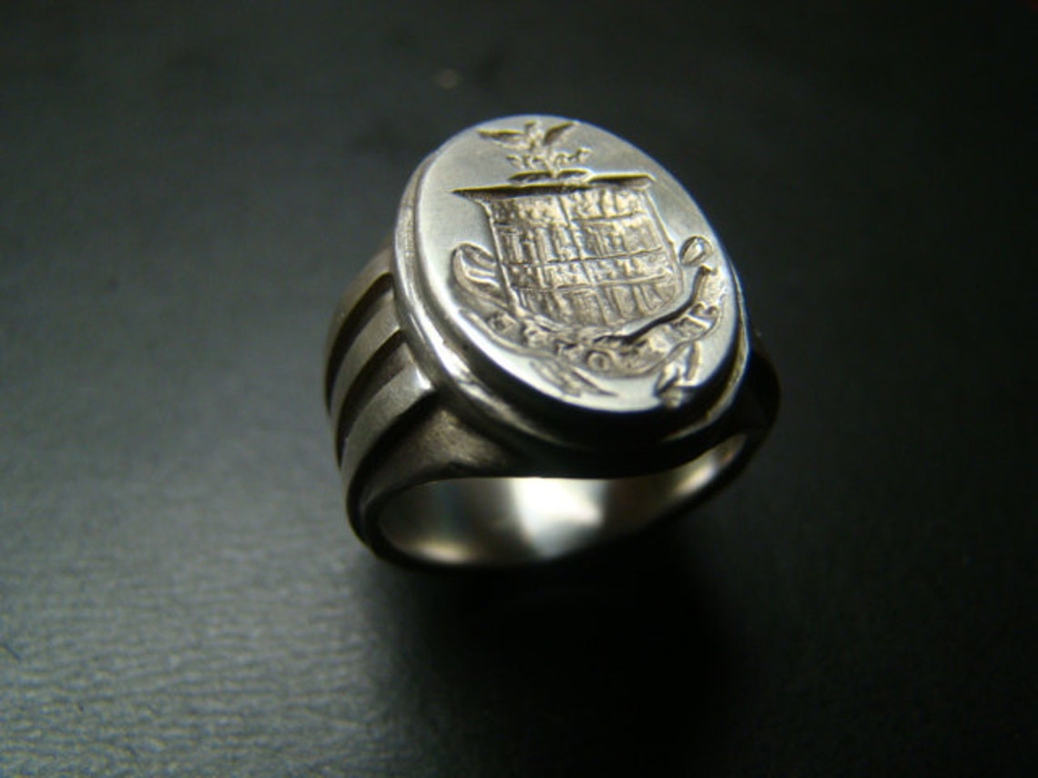 Amazingly Detailed Sterling Silver Crest Ring - Etsy
