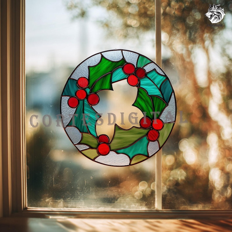 Stained Glass Christmas Wreath Pattern, Holiday Holly Suncatcher ...