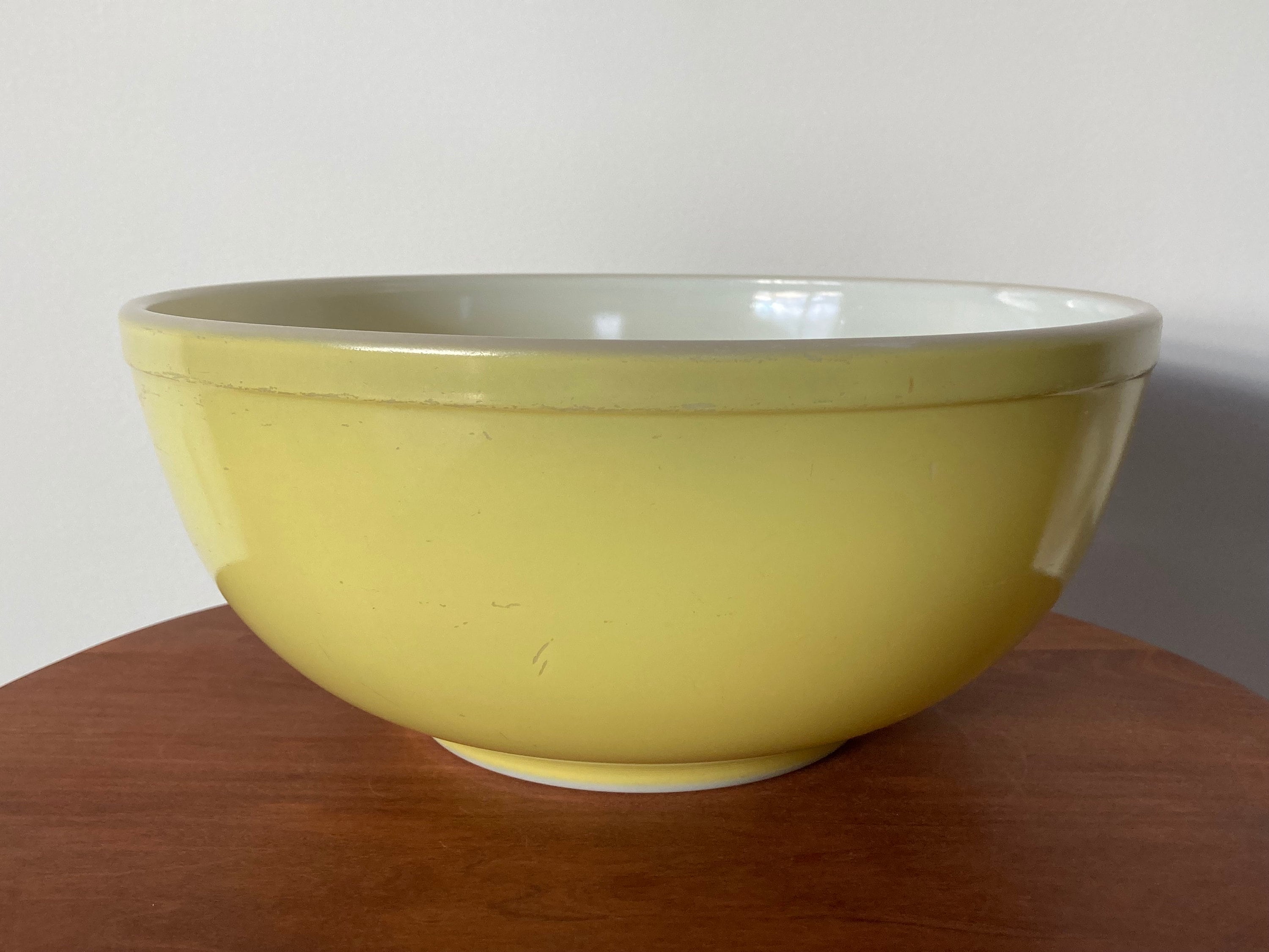 Vintage Pyrex Large Yellow Mixing Bowl 10 1/4 Inch - Etsy