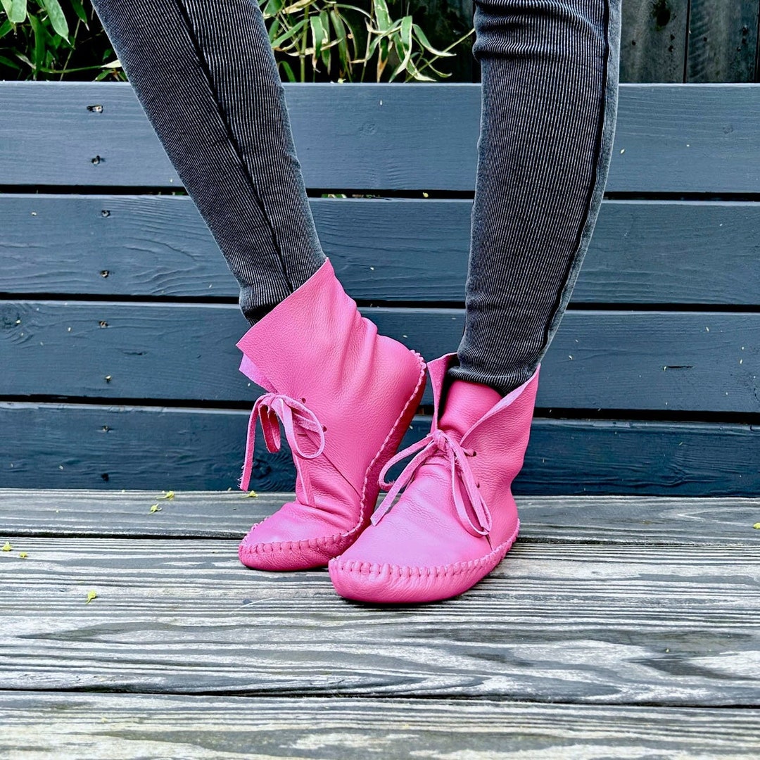 Handmade Moccasins | Indigenous Maker | Moccasins | Hi-top Moccasins ...