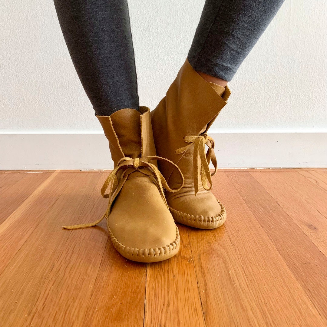 Handmade Moccasins | Indigenous Maker | Moccasins | Hi-top Moccasins ...