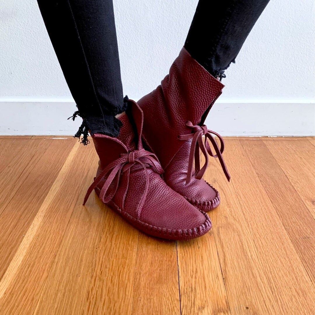 Handmade Moccasins | Indigenous Maker | Moccasins | Hi-top Moccasins ...