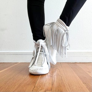 Handmade Moccasins | Indigenous Maker | Fringe Moccasins | Fringe Boots ...