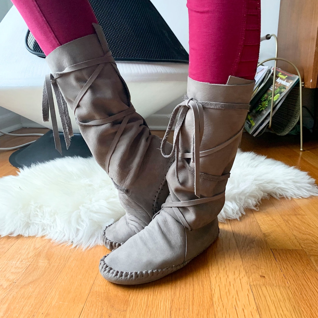 Handmade Moccasins | Indigenous Maker | Moccasins | Hi-top Moccasins ...