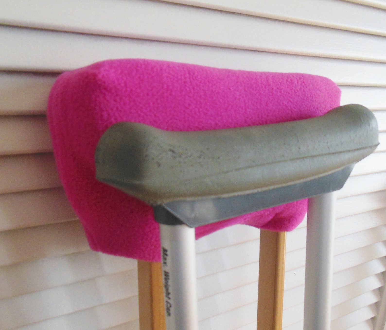 Pink Fuchsia Fleece Bounce Back Padding Crutch Pad Covers, Crutch Tote ...
