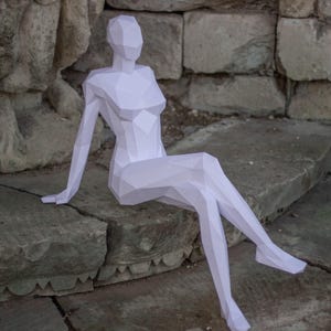 Papercraft 3D SITTING WOMAN Body Template Sculpture Pepakura Paper Girl ...