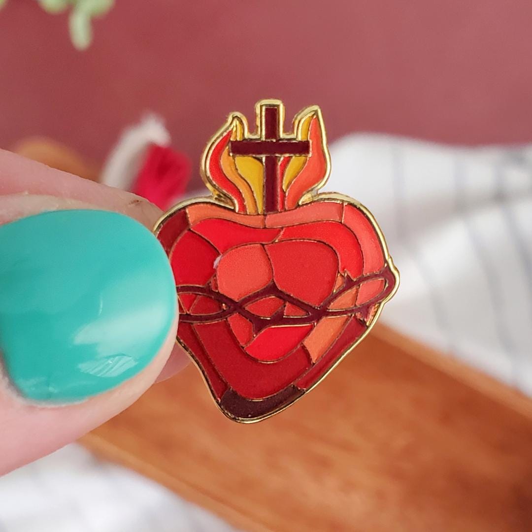 Sacred Heart of Jesus Needle Minder, Catholic Lapel Pin, Catholic ...