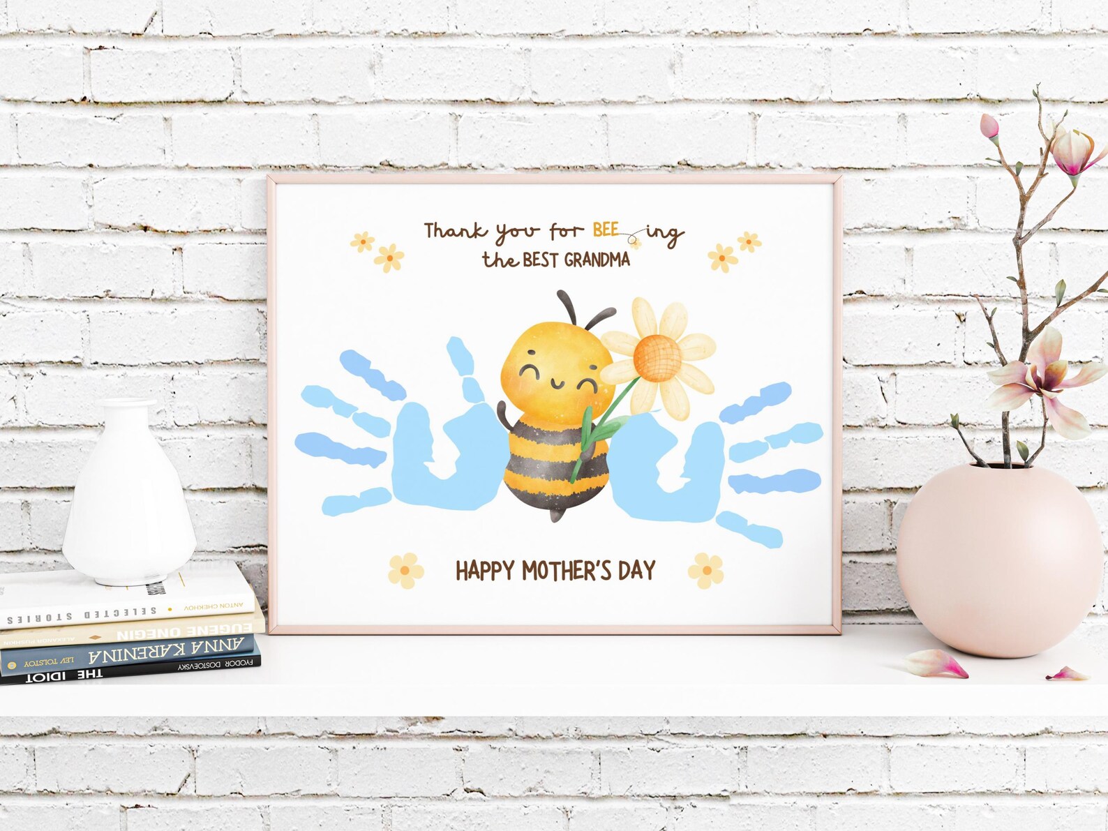 Grandma Mother's Day Gift Handprint Bee. A Handprint or Footprint Craft ...