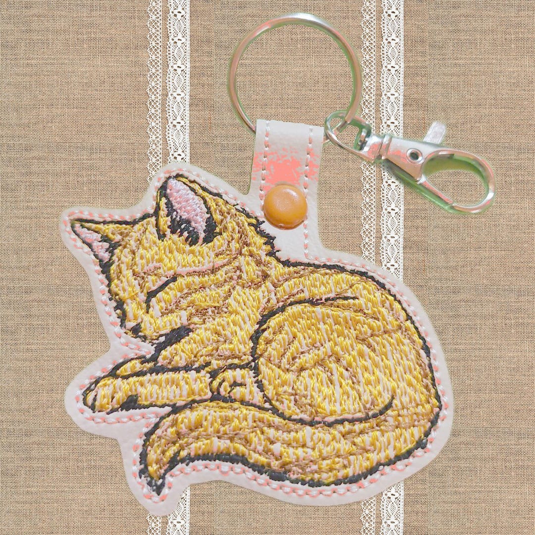 Sleepy Kitten Embroidery Keychain – in the Hoop (ITH) Digital File - Etsy
