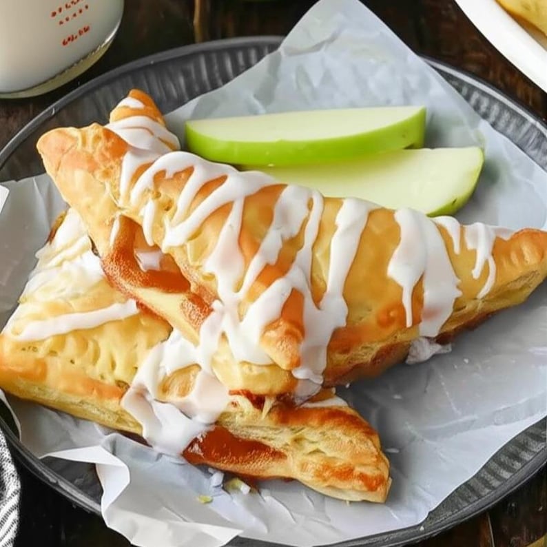 Apple Pie Turnover Recipe – Flaky & Warm Handheld Dessert | Instant PDF ...