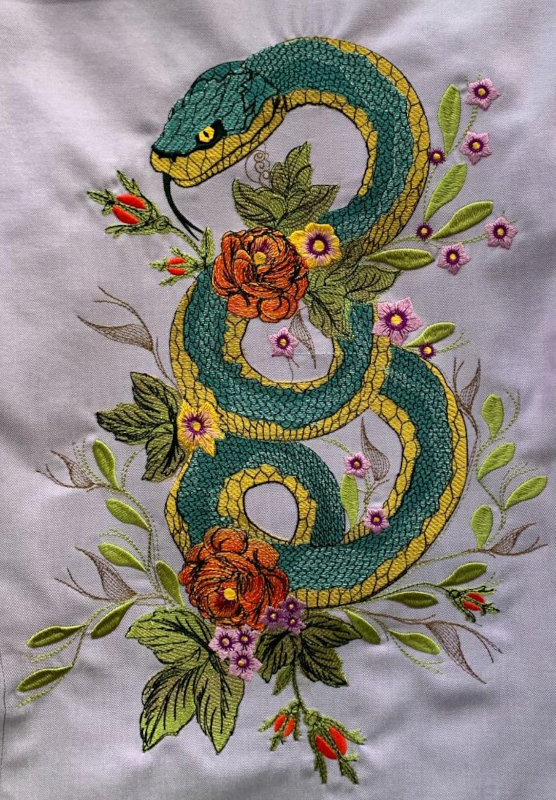 Embroidery Machine Design Snake Floral and Roses to Celebrate the Year ...