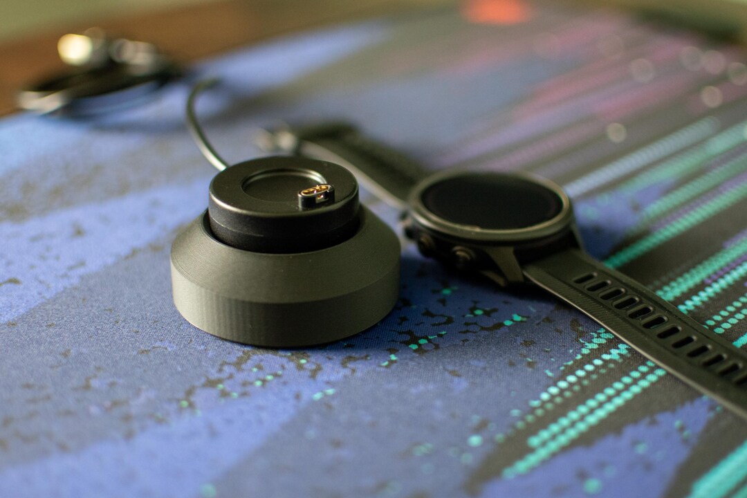 Garmin Watch Round Stand - Includes Detachable Magnetic Charger - Etsy