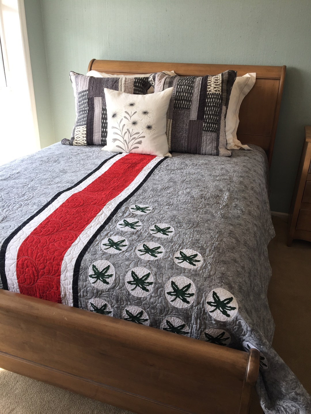 NCAA Ohio State Buckeyes Helmet Stripe Custom Quilt Extended Twin ...
