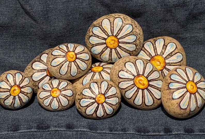 Daisies on River Rocks, Set of 10 Painted Daisy Rocks, Acrylic Paint ...