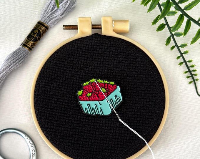 Pint of Strawberries Needle Minder | Needle Keep | Needle Nanny | Cross ...