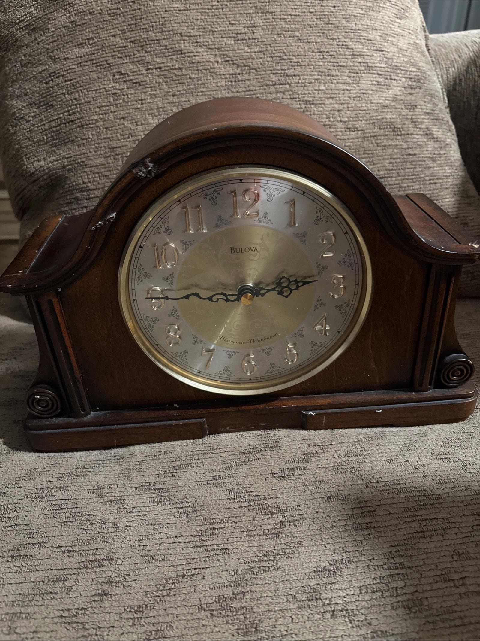 Bulova Chadbourne Old World Mantle/desk Clock~walnut B1975. Wood - Etsy