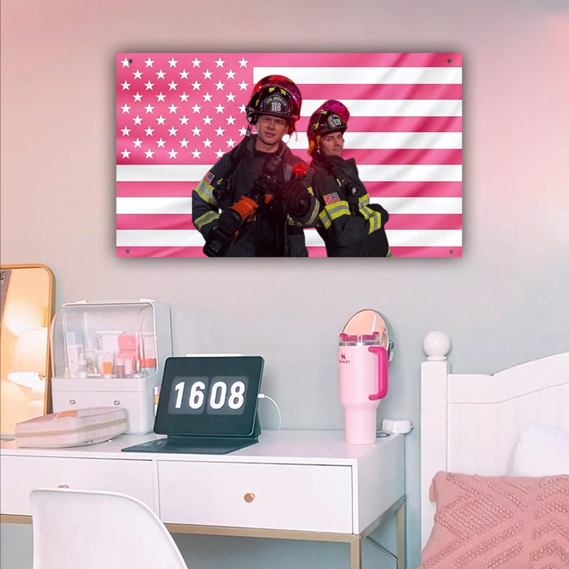 Pink Show Room - Etsy