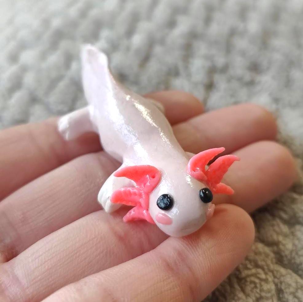Axolotl Figurine, Handmade, Polymer Clay, Desk Buddy, Keychain, Gifts ...