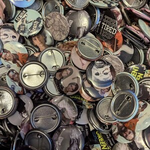 SALE: Help.. I Ordered Too Many Buttons.. Random Button/badge Bundle ...