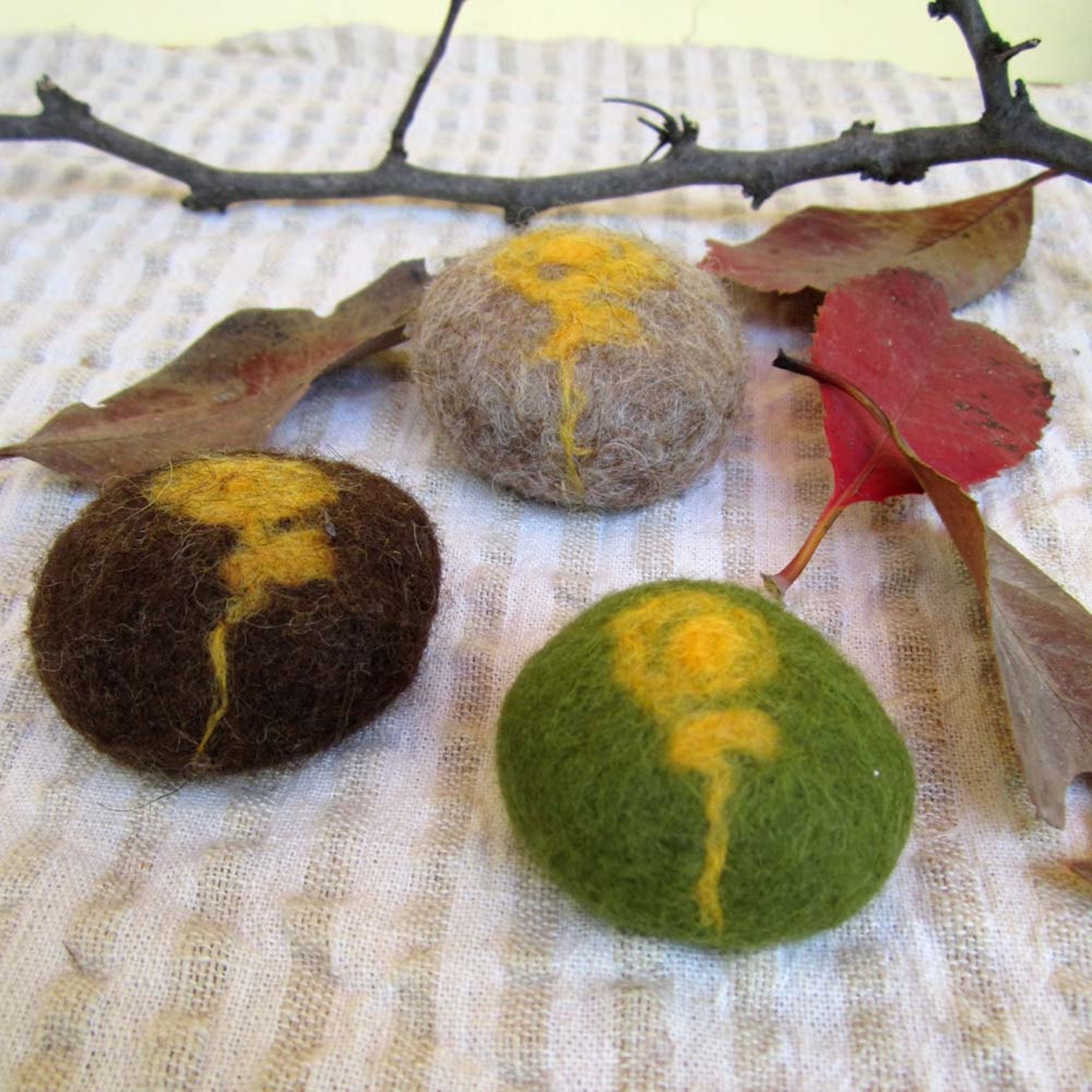 Felted Pebbles earth - Etsy