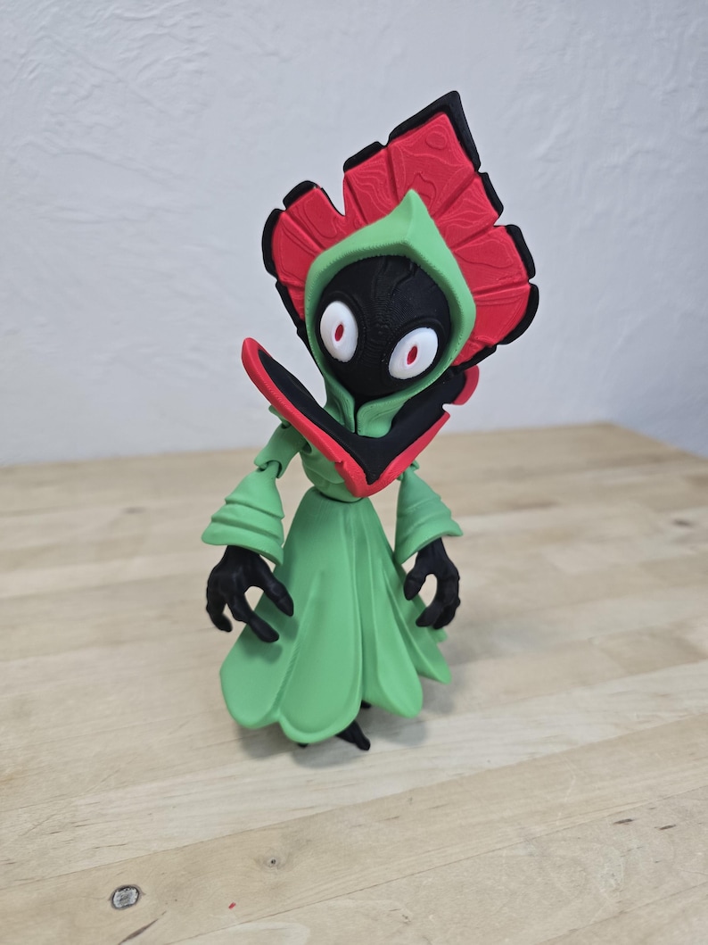 Flatwoods Monster Cryptid Figurine – Rotating Dual Faces | 3D Printed ...