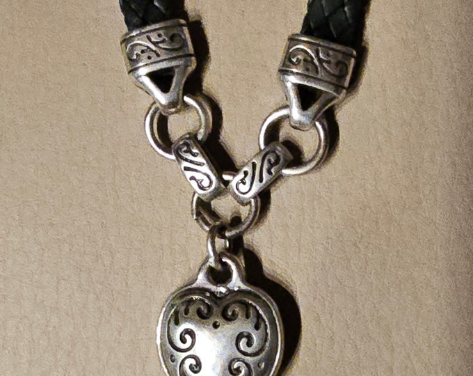 VINTAGE Brighton Heart Necklace on Black Leather - Etsy