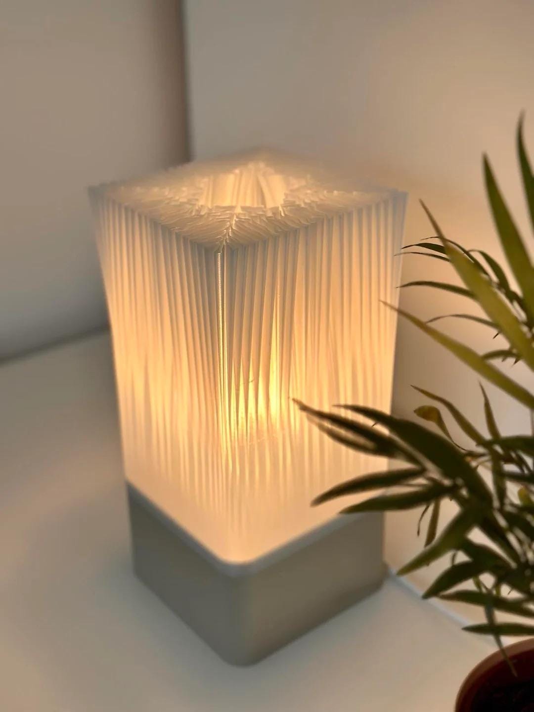 Glintis Lamp - Cozy Table Lamp - Mood Lighting - Bedside Lamp - Desk ...