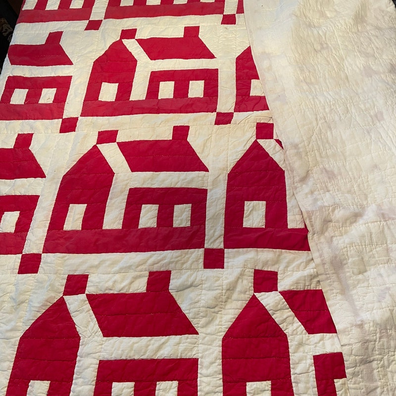 Schoolhouse Quilt - Etsy
