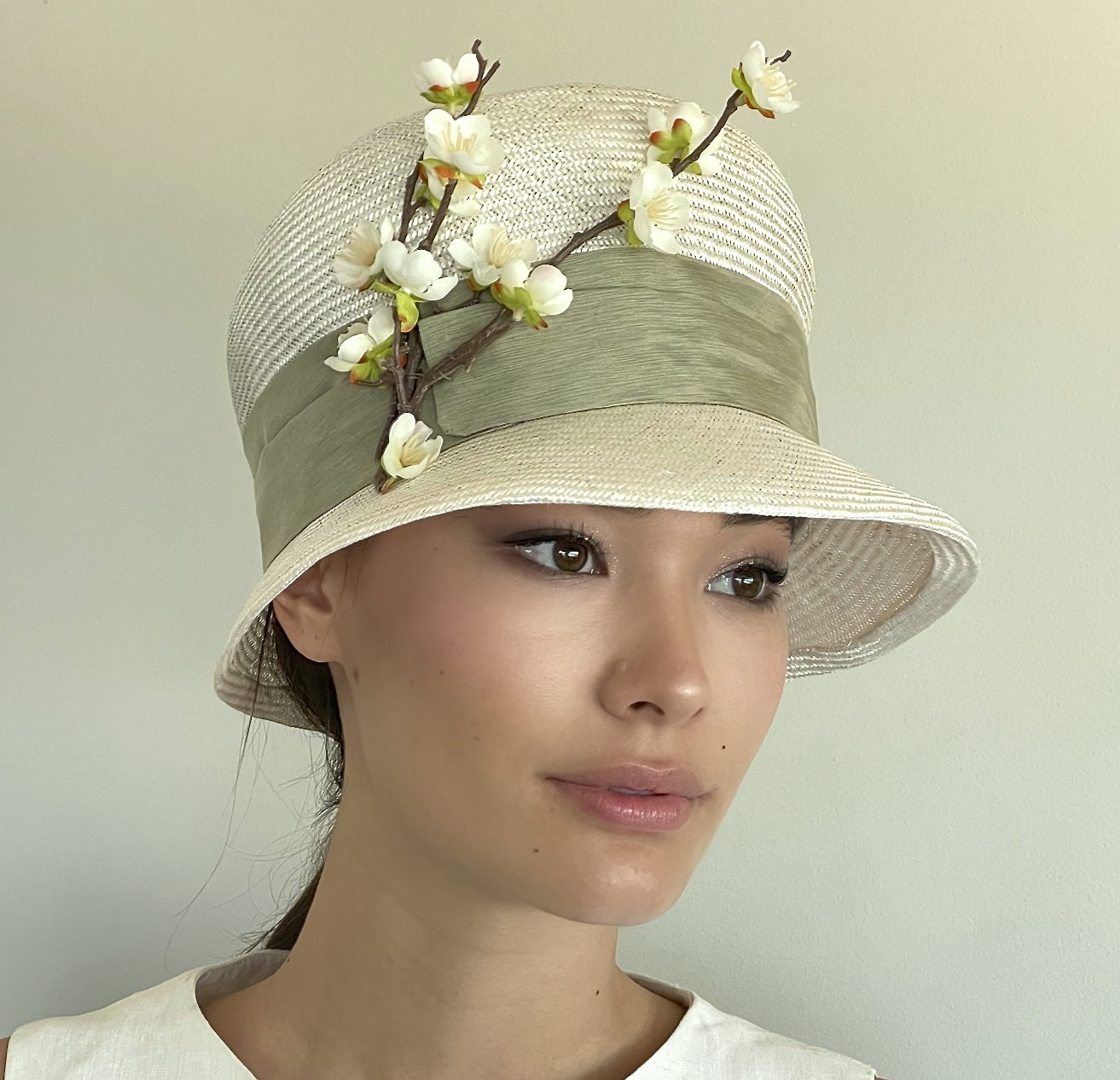 Women's Wedding Hat, Ladies Formal Ivory Straw Hat, Cloche Hat, Tea ...