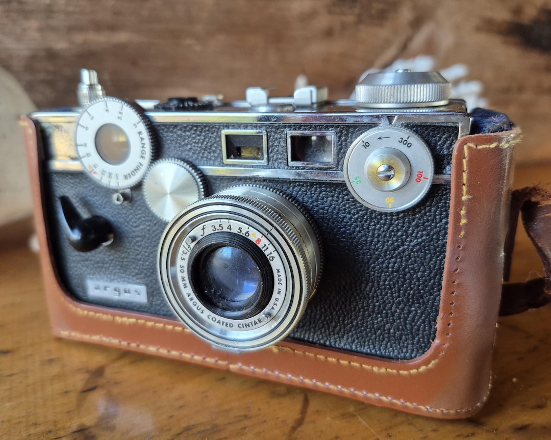 Vintage Argus 35mm Camera With Original Leather Case. Model C3 ...