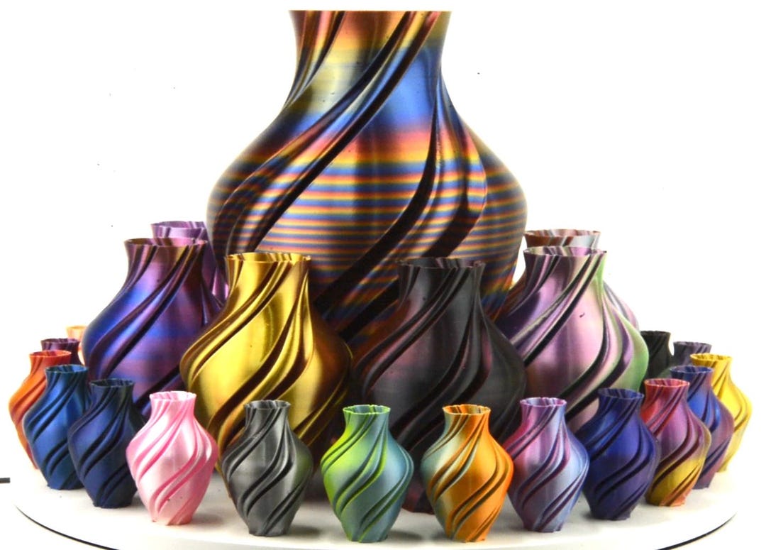 3D Printed Swirl Vase - Modern Home Decor, Unique Centerpiece - Etsy
