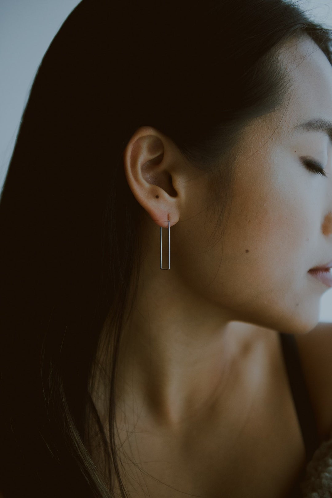 Minimalist Small Rectangle Box Hoops / / Delicate Wire Hoop Earrings in ...