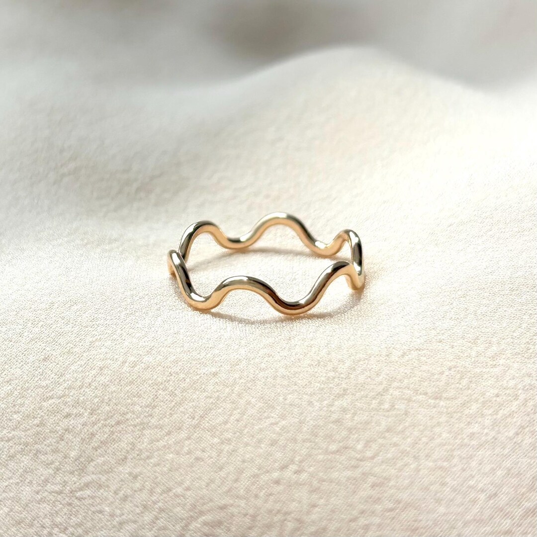 BOLD Ripple Stacking Ring / 14k Gold Filled or Sterling Silver Wavy Squiggle Ring - Etsy