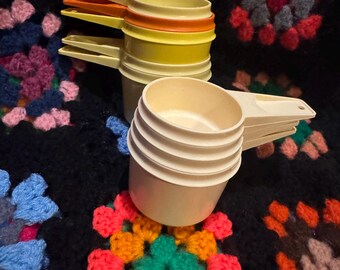 Vintage Tupperware Measuring Cups {plastic Tupper Ware Measuring Cup ...