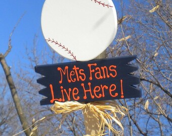 Yard Sign 16 Mets Fans Live Here | Etsy