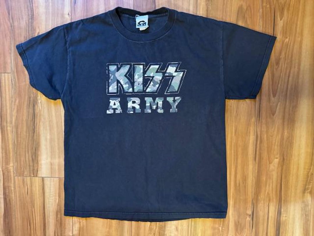 Vintage KISS ARMY T Shirt MED Black Camo Letters Logo Vintagevinyl 2006 ...
