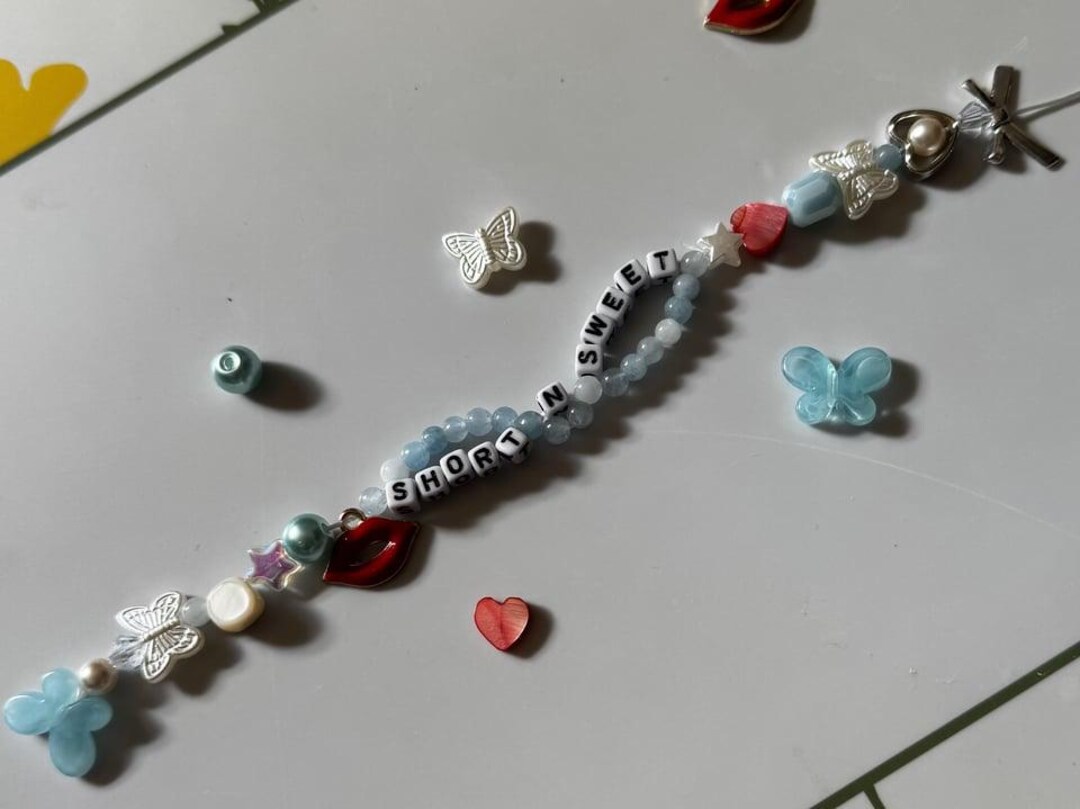 Sabrina Carpenter Beaded Friendship Bracelet Sns Tour “short N Sweet ...