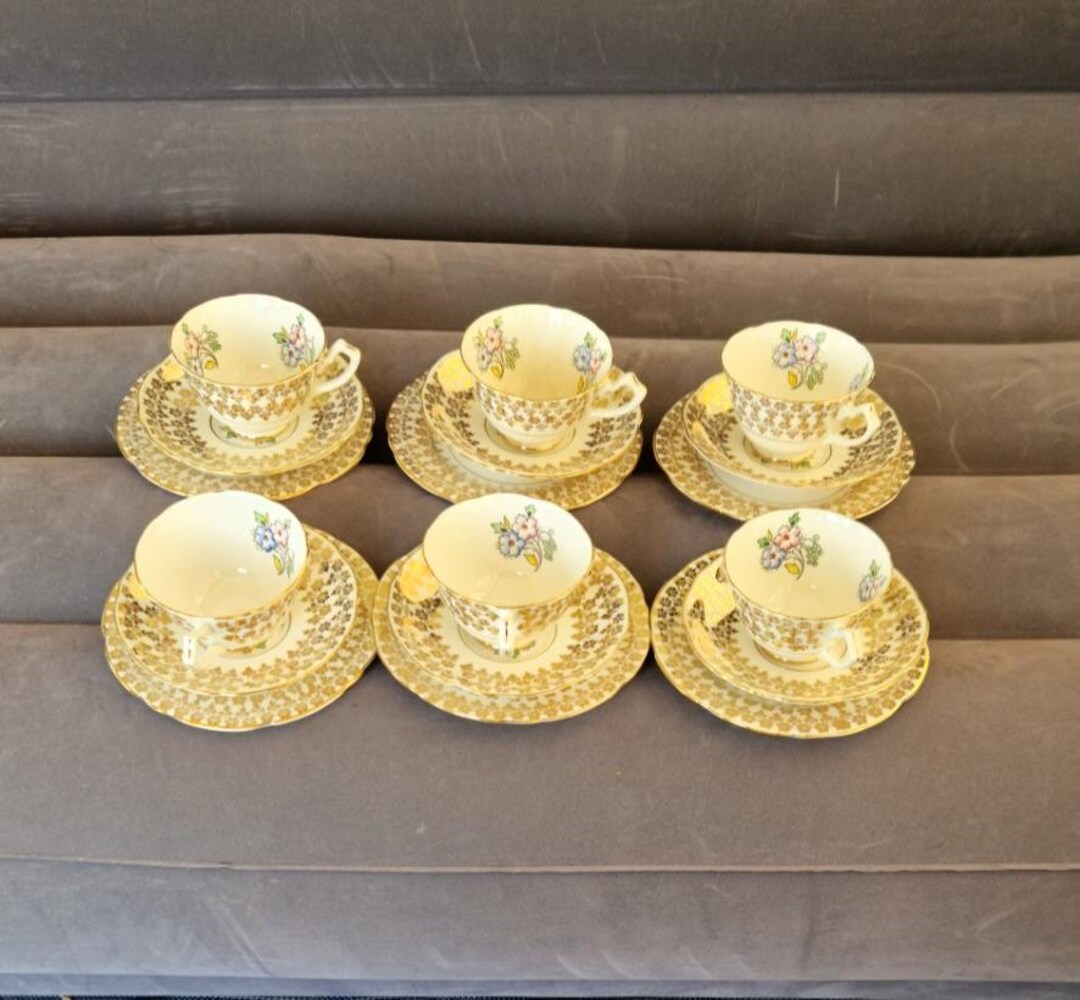 Gladstone 18 Piece Tea Set | 1950s Primrose Posy & Gold Gilded ...