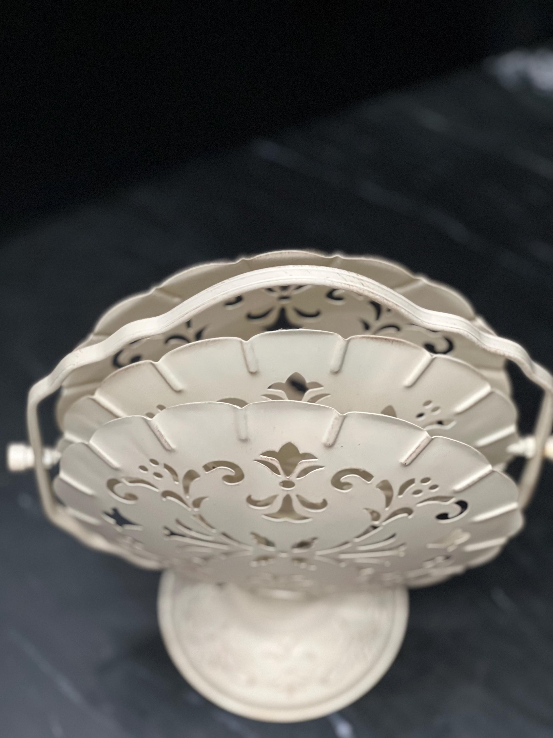 Vintage Victorian Ivory 3 Tier Folding Dessert Pastry Sever. - Etsy