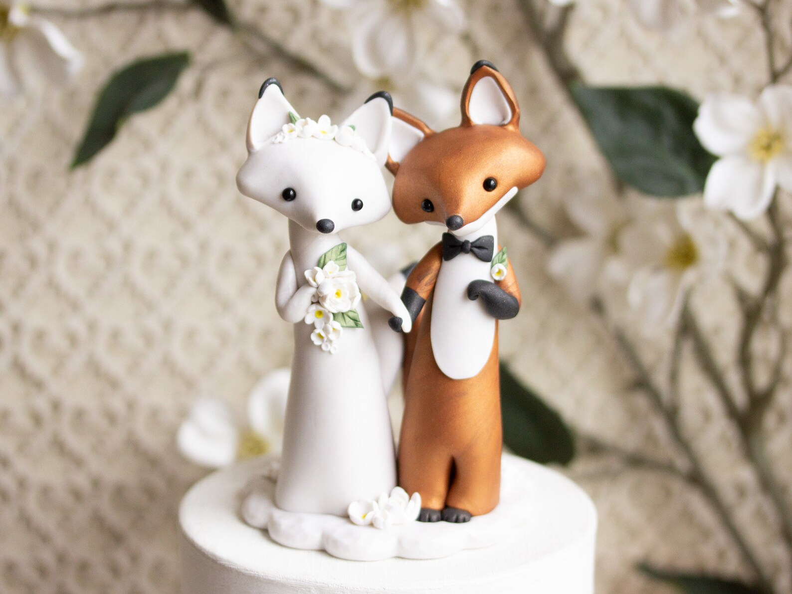 Fox Wedding Cake Topper Red Fox and Arctic Fox Sculpture - Etsy