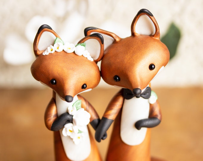 Red Fox Wedding Cake Topper Foxes Holding Hands Fox Wedding Gift - Etsy