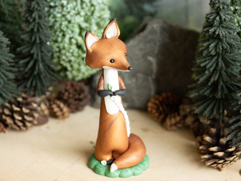 Red Fox Makes a Daisy Chain Red Fox Figurine | Etsy