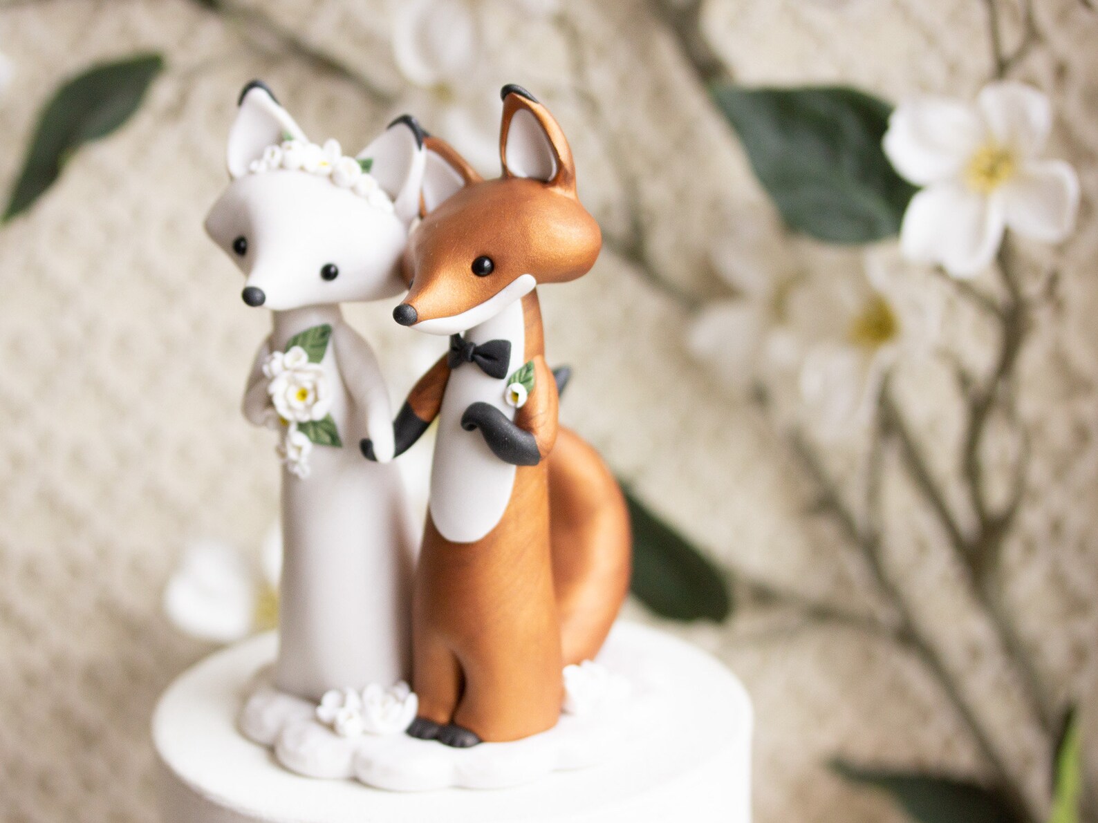 Fox Wedding Cake Topper Red Fox and Arctic Fox Sculpture - Etsy