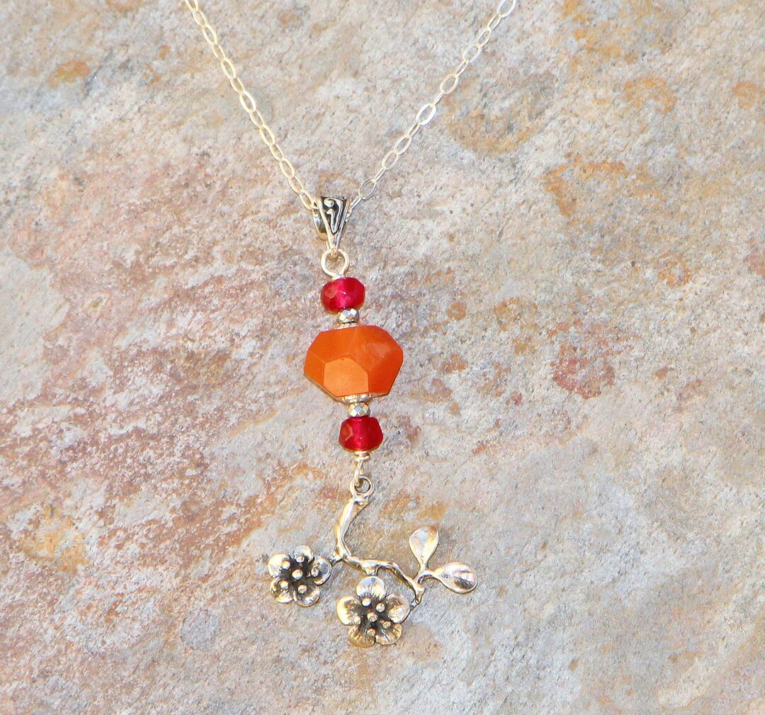 Collier cherry blossom, collier orange, collier carnelien, collier rose ...