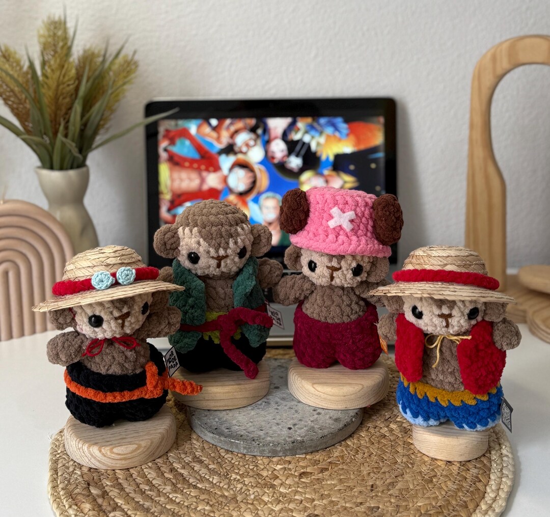 One Piece: Costume Pattern for Mini Animals/mini Characters (luffy ...