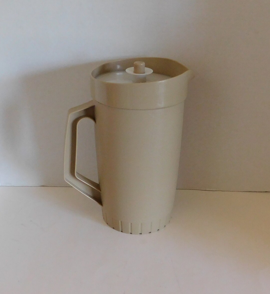 Pitcher, Tupperware, 2 Quart, Beige - Etsy