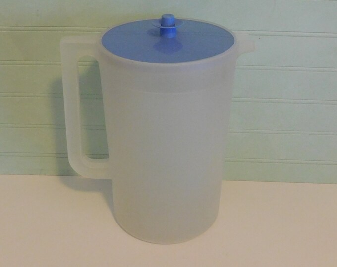 Pitcher, One Gallon, Tupperware, Blue Lid, Opaque - Etsy